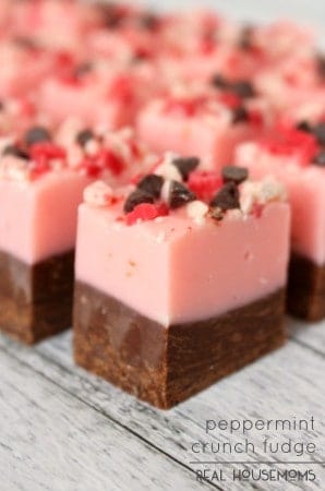Peppermint Crunch Fudge ⋆ Real Housemoms