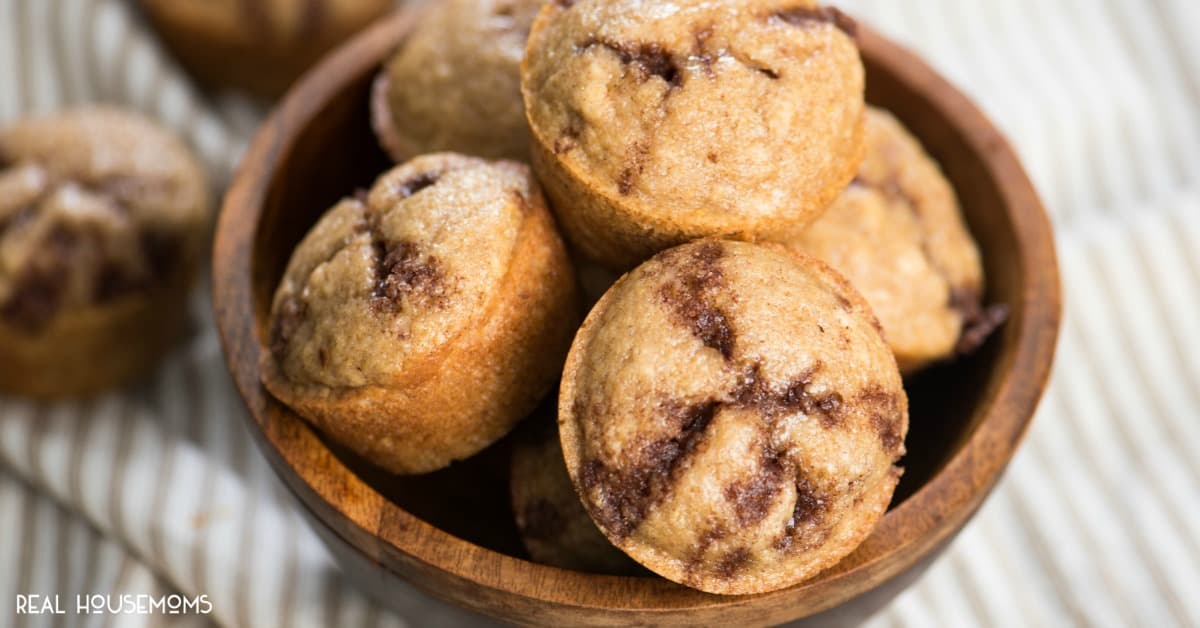 Cinnamon Muffins ⋆ Real Housemoms