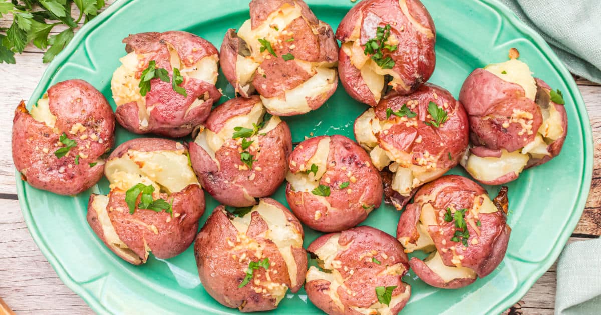 Crispy Garlic Smashed Potatoes ⋆ Real Housemoms
