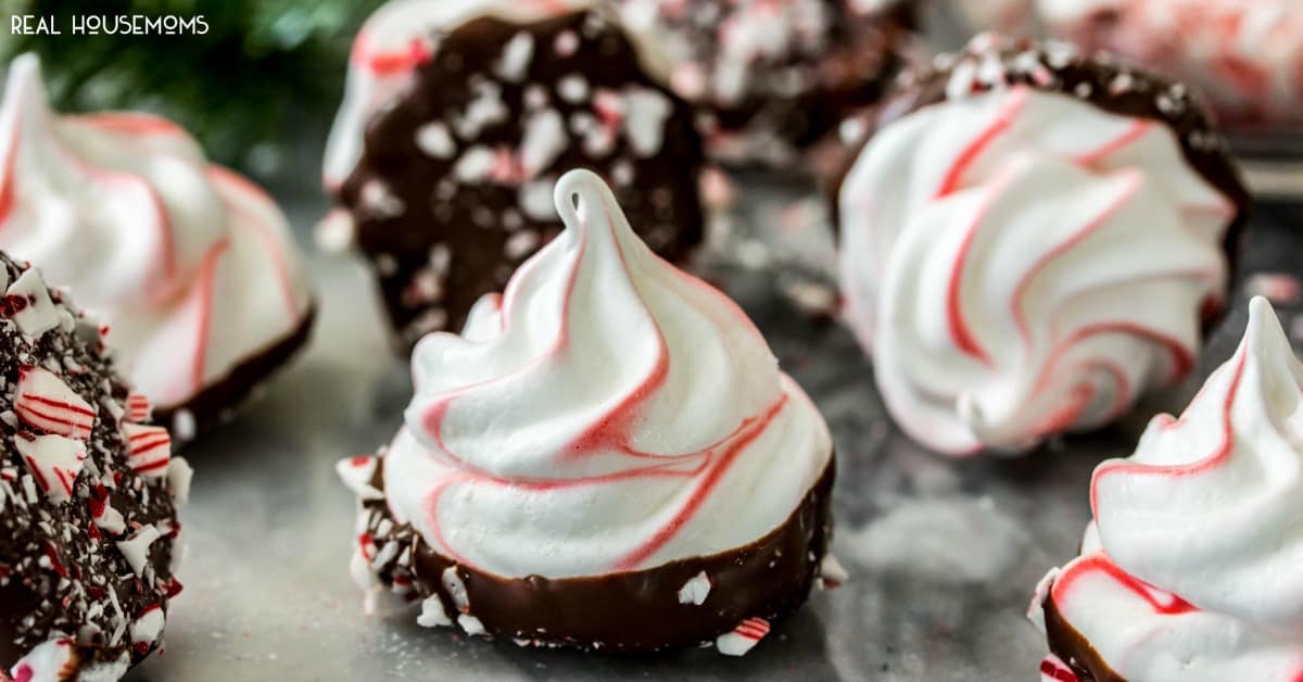 Peppermint Bark Meringues ⋆ Real Housemoms